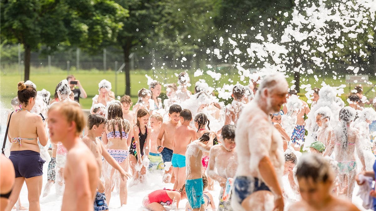 Bezirk Lenzburg - Nach der Hitzewelle kam die kalte Dusche für die ... Bezirk Lenzburg - Nach der Hitzewelle kam die kalte Dusche für die ...